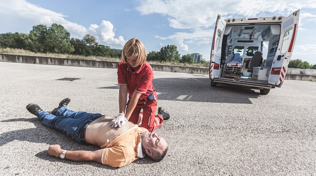 PARAMEDIC2: Epinephrine in Cardiac Arrest Is Good for Survival, Bad for ...