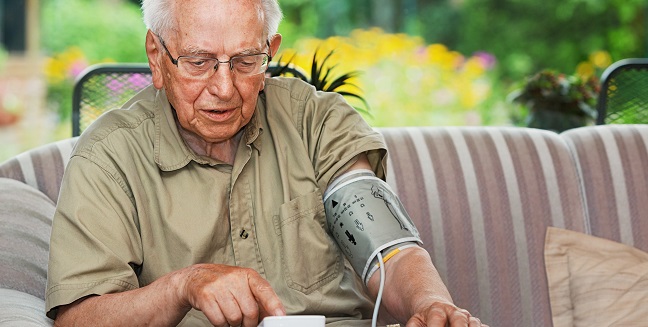 Intensive BP Control Lengthens Life: SPRINT Analysis | tctmd.com