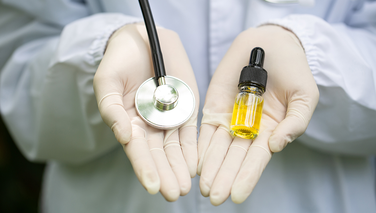 Small Arrhythmia Risk Seen When Medical Cannabis Used for Pain | tctmd.com