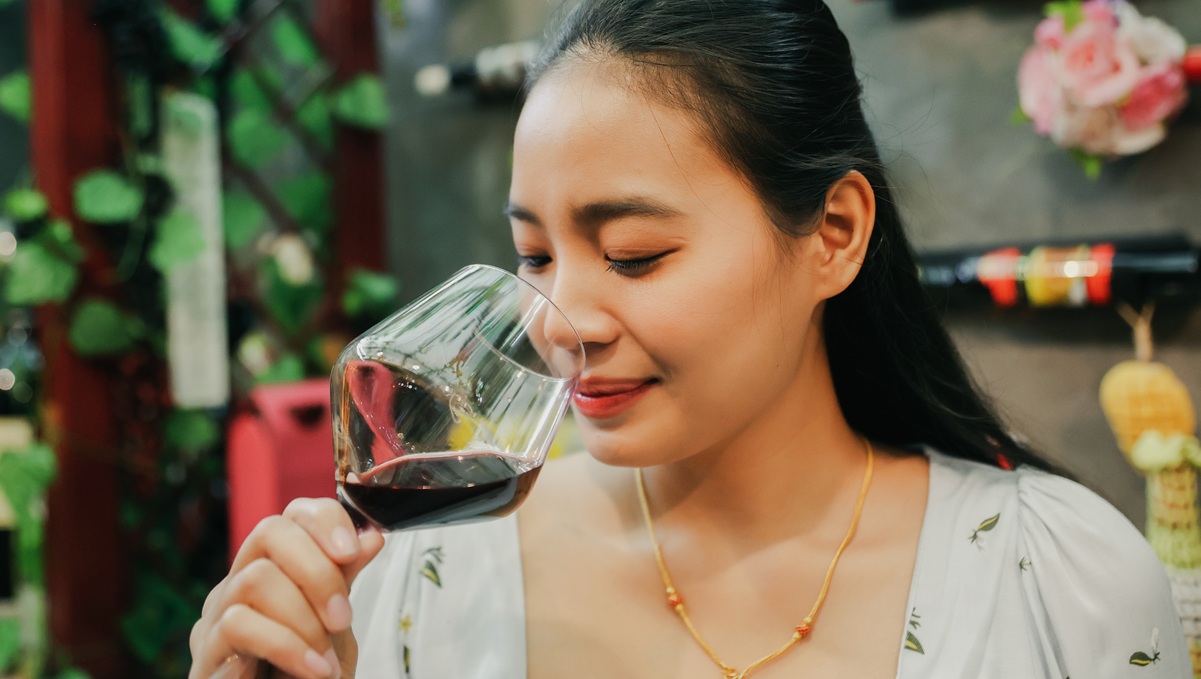 Alterations in Alcohol Use, Even at Low Levels, Impact BP | tctmd.com
